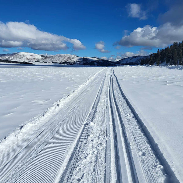 XC Skiing in Valles Caldera | Durango Outdoor Exchange